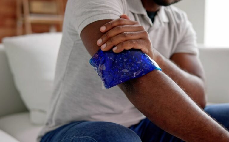 How to Use Ice Packs to Treat Injuries - Effective Use!