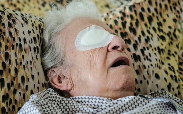 When Should You Use Sterile Eye Dressings? - Key Tips!